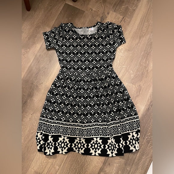 LuLaRoe | Dresses | Lularoe Amelia Tan And Black Aztec Size 2x | Poshmark